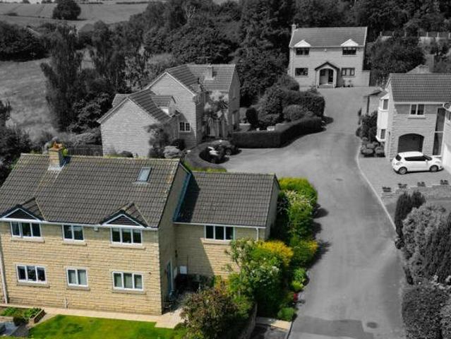4 Bedroom Detached House For Sale In Hemingfield, Barnsley