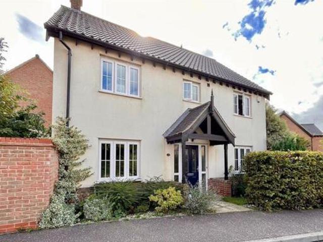 4 Bedroom Detached House For Sale In Hemsby