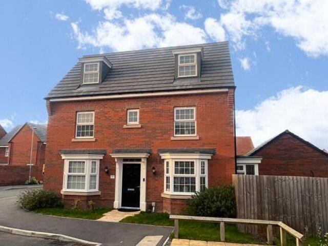 4 Bedroom Detached House For Sale In Henhurst Hill