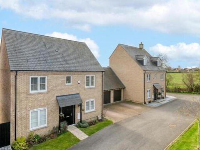 4 Bedroom Detached House For Sale In Henlow