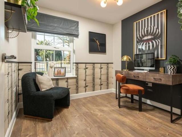 4 bedroom detached house for sale in Henley Gate, Ipswich, IP1