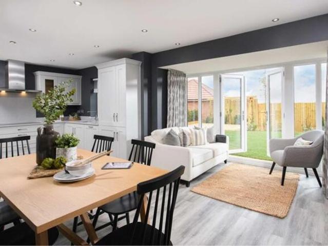 4 bedroom detached house for sale in Henley Gate, Ipswich, IP1
