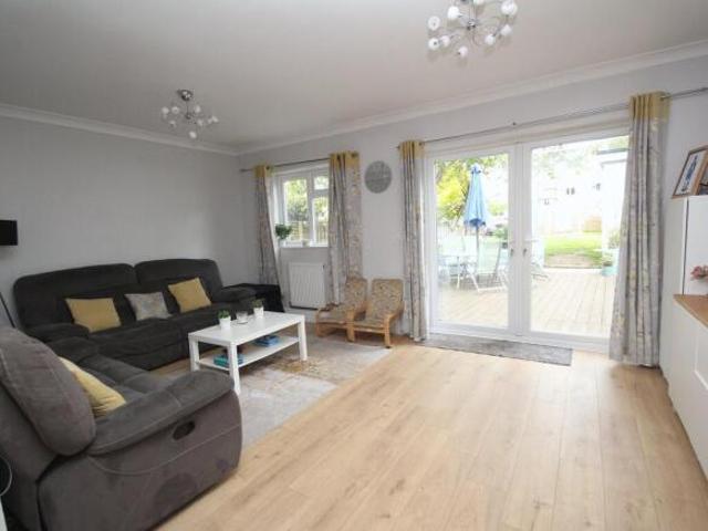 4 bedroom detached house for sale in Hennings Park Road, Oakdale, Poole, BH15