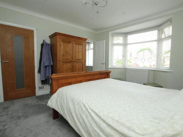 4 bedroom detached house for sale in Hennings Park Road, Poole, BH15