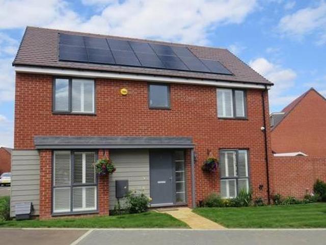 4 bedroom detached house for sale in Hepher Close Wootton Bedford MK43