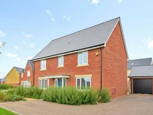 4 bedroom detached house for sale in Heritage Way Bishops Cleeve Cheltenham Gloucestershire GL52
