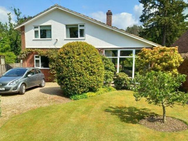 4 Bedroom Detached House For Sale In Hermitage, Thatcham
