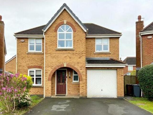 4 Bedroom Detached House For Sale In Hesketh Bank, Preston