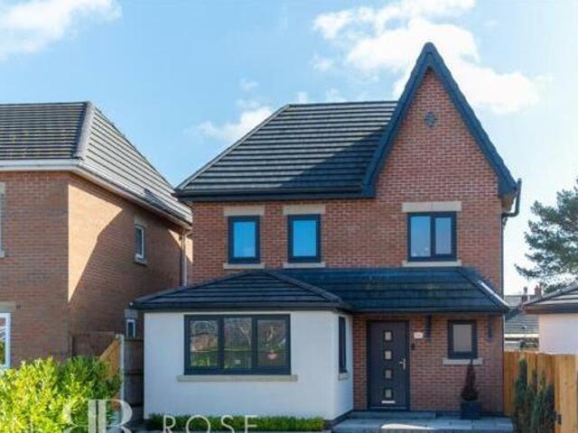 4 Bedroom Detached House For Sale In Hesketh Bank