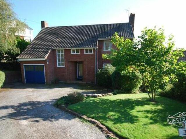 4 Bedroom Detached House For Sale In Heswall
