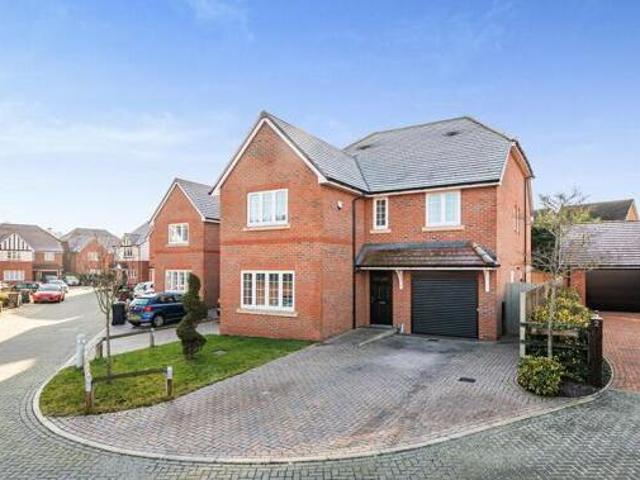 4 Bedroom Detached House For Sale In Hitchin