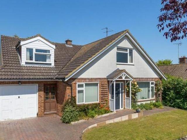 4 Bedroom Detached House For Sale In Hitchin, Hertfordshire