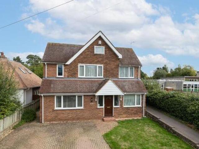 4 Bedroom Detached House For Sale In Hitchin, Hertfordshire