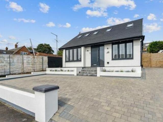 4 Bedroom Detached House For Sale In Hitchin, Hertfordshire