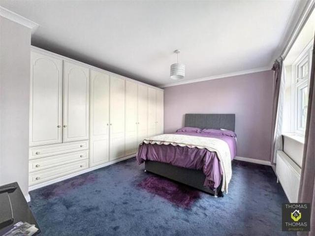 4 bedroom detached house for sale in High View, Hempsted, GL2