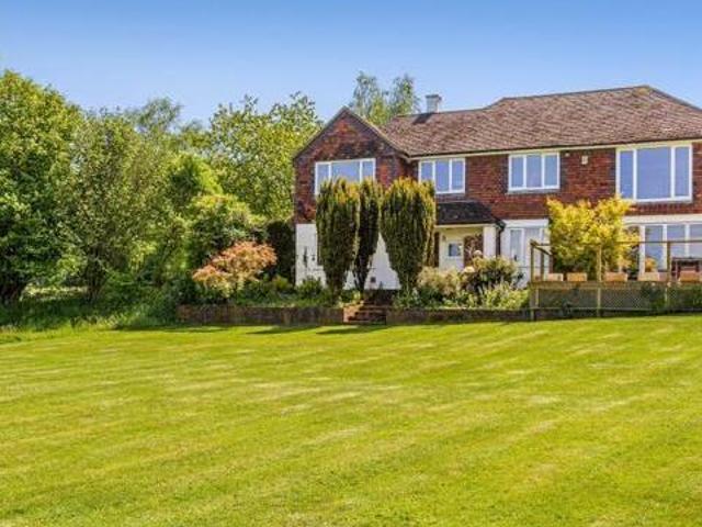 4 Bedroom Detached House For Sale In High Wycombe, Buckinghamshire