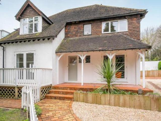 4 Bedroom Detached House For Sale In High Wycombe