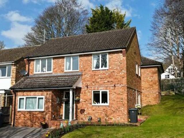 4 Bedroom Detached House For Sale In High Wycombe