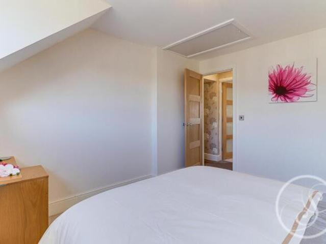 4 bedroom detached house for sale in High Ash Crescent, Leeds, LS17