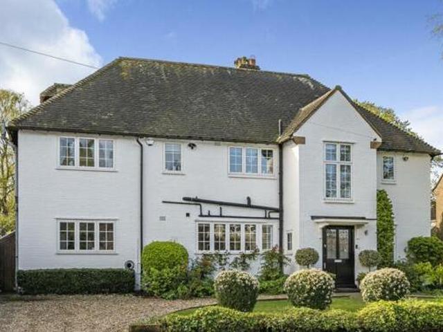 4 Bedroom Detached House For Sale In High Barnet