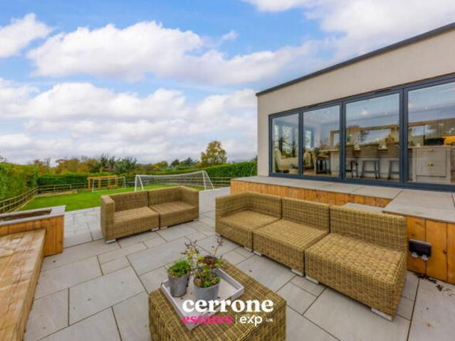 4 bedroom detached house for sale in High House Drive, Lickey, Birmingham, B45 8ET, B45