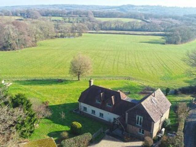 4 Bedroom Detached House For Sale In High Hurstwood