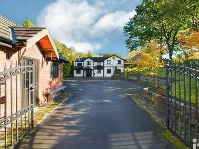 4 Bedroom Detached House For Sale In High Lane, Stockport