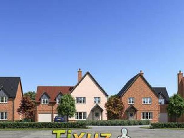 4 bedroom detached house for sale in High Road Bressingham IP22