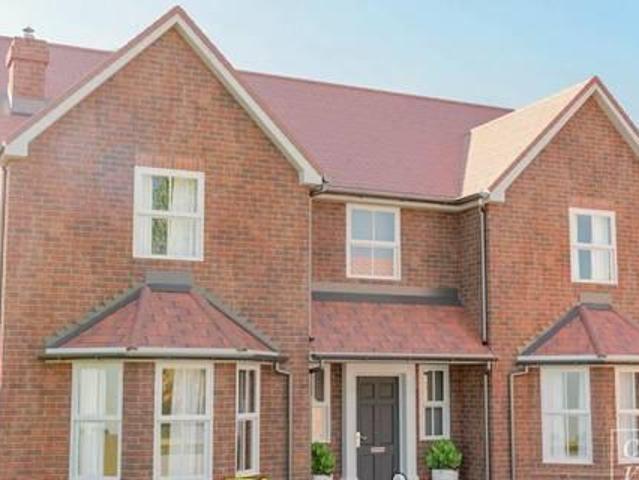 4 bedroom detached house for sale in High Street ThorpeLeSoken CO16