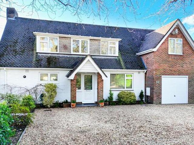 4 Bedroom Detached House For Sale In Highcliffe, Christchurch