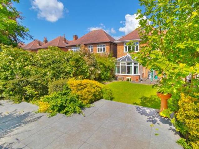 4 bedroom detached house for sale in Hilders Road, Dane Hills, Leicester, Leicestershire, LE3