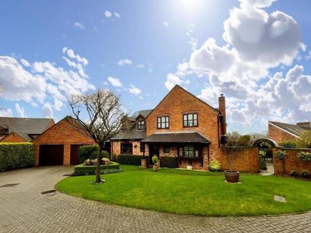 4 Bedroom Detached House For Sale In Hilderstone