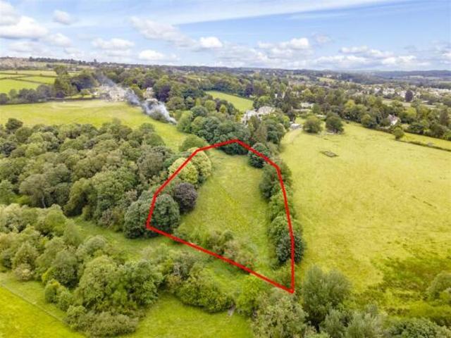 4 bedroom detached house for sale in Hill Foot Lane, Pannal, Harrogate, HG3