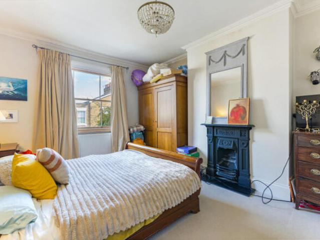 4 bedroom detached house for sale in Hill Street, St. Albans, AL3