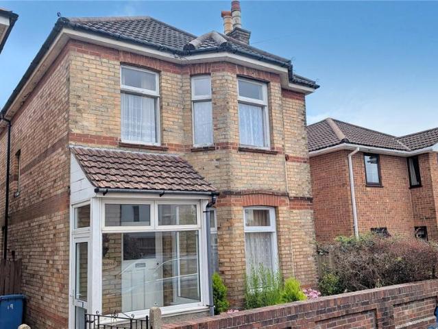 4 bedroom detached house for sale in Hillman Road, Parkstone, Poole, Dorset, BH14