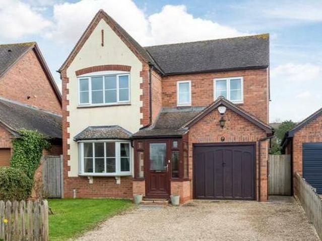 4 bedroom detached house for sale in Hillside Harbury Leamington Spa CV33