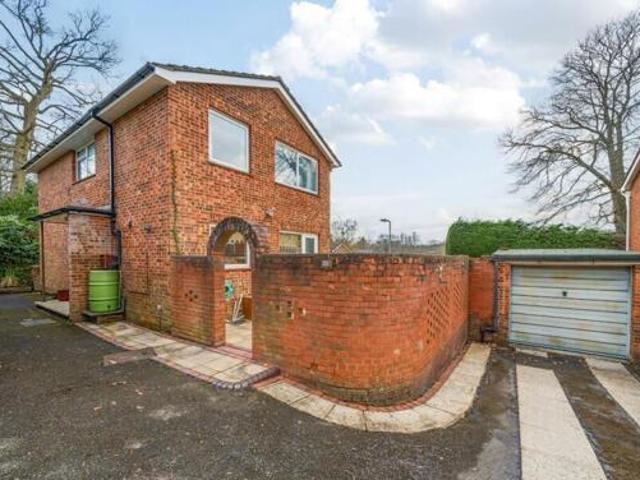 4 Bedroom Detached House For Sale In Hiltingbury