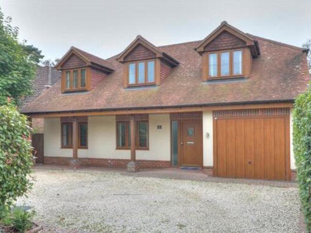 4 Bedroom Detached House For Sale In Hiltingbury