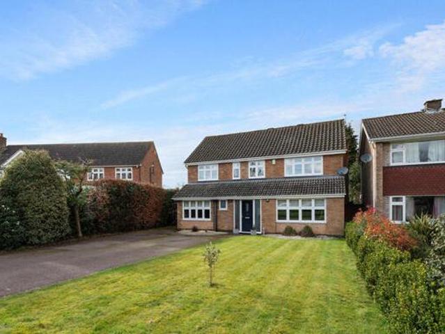 4 Bedroom Detached House For Sale In Hinckley