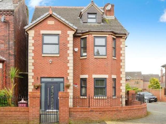 4 Bedroom Detached House For Sale In Hindley