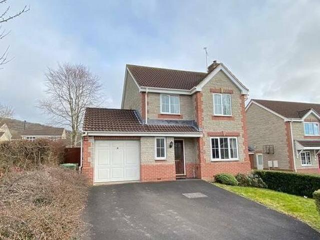 4 bedroom detached house for sale in Hippisley Drive Axbridge Somerset BS26 2DE BS26