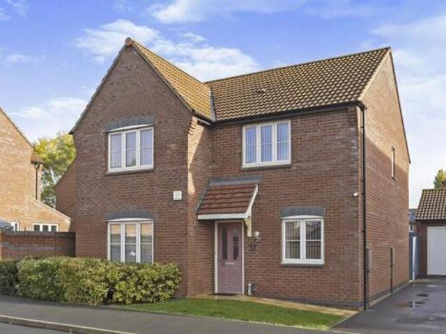 4 Bedroom Detached House For Sale In Hucknall, Nottingham