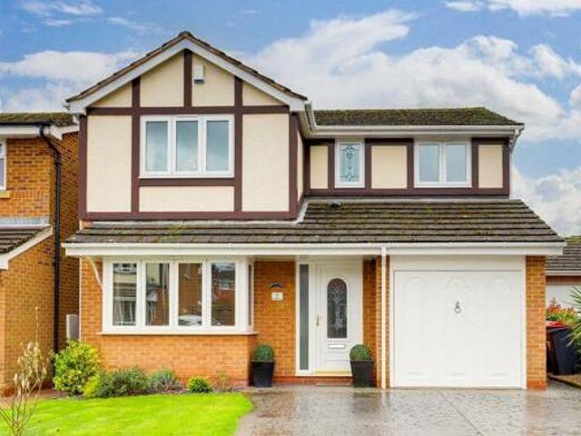4 Bedroom Detached House For Sale In Hucknall, Nottinghamshire