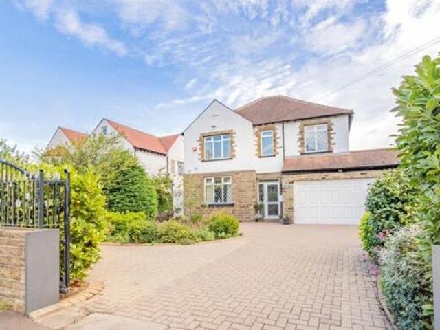 4 Bedroom Detached House For Sale In Huddersfield, West Yorkshire