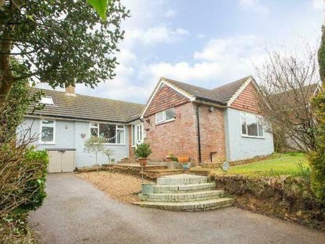 4 bedroom detached house for sale in Huggetts Lane Heathfield East Sussex TN21 9BX TN21