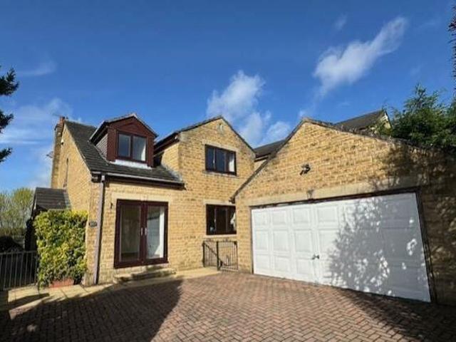4 Bedroom Detached House For Sale In Hunsworth