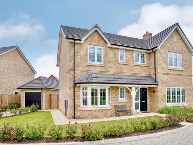 4 Bedroom Detached House For Sale In Huntingdon, Cambridgeshire