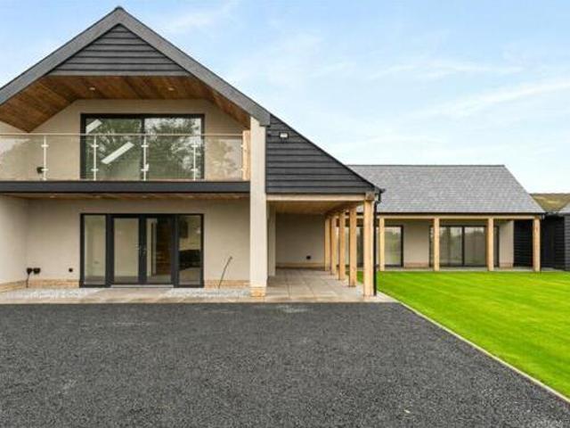 4 Bedroom Detached House For Sale In Huntingdon, Cambridgeshire