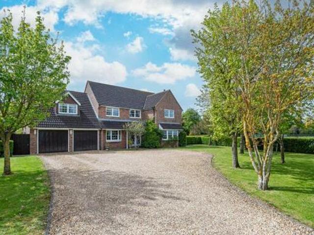 4 Bedroom Detached House For Sale In Huntingdon Road