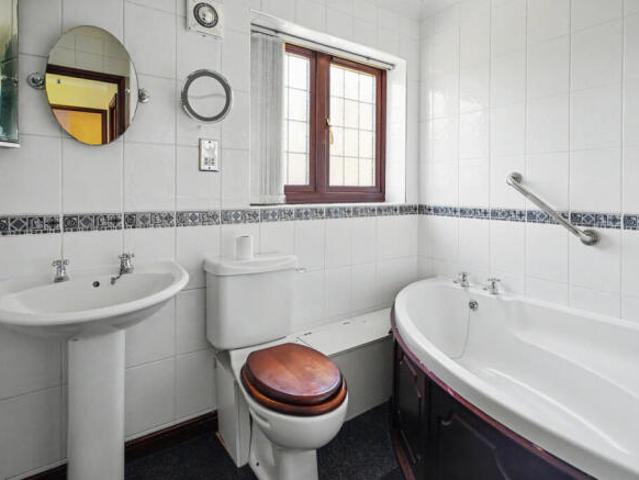 4 bedroom detached house for sale in Huntsmead, Berrydale, Northampton, NN3 5HT, NN3